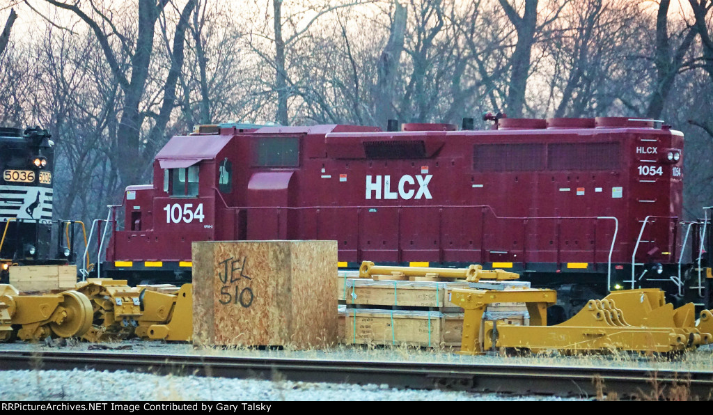 HLCX 1054 at TZRR in Creve Coeur, IL